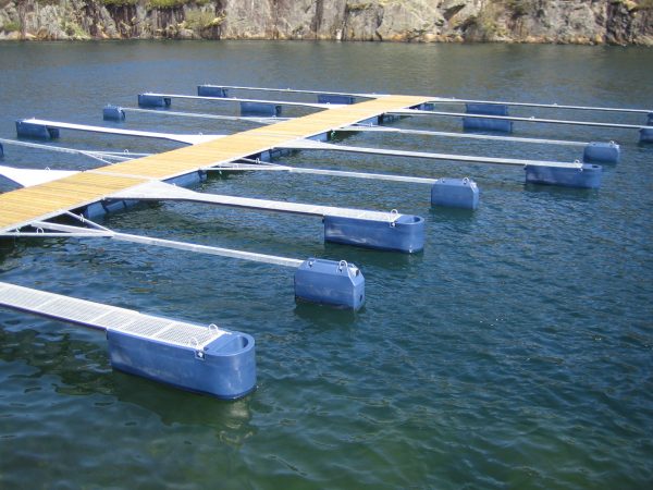 PONTONG TIL UTRIGGER, 525 L m/Redningsstige - Jamax