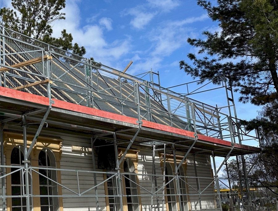 Vær trygg på taket med Jamax stillassystemers nye kantsikring ...